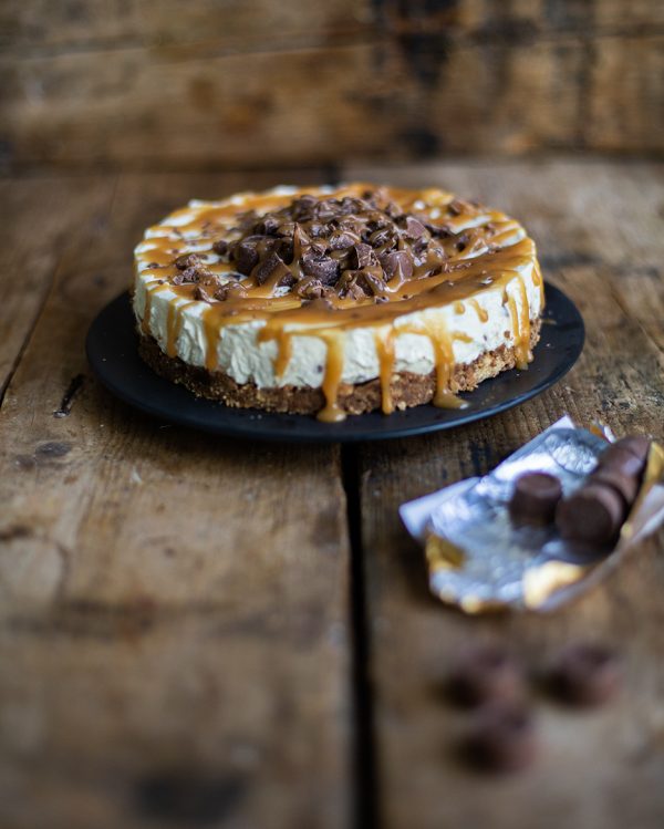 Rolo cheesecake met karamel - Zoete Zusjes